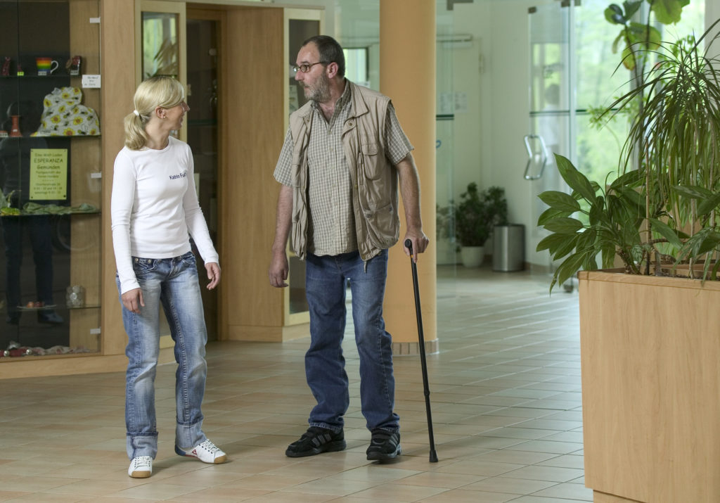 Kinästhetik in der Pflege | Gesundheitszentrum Main-Spessart